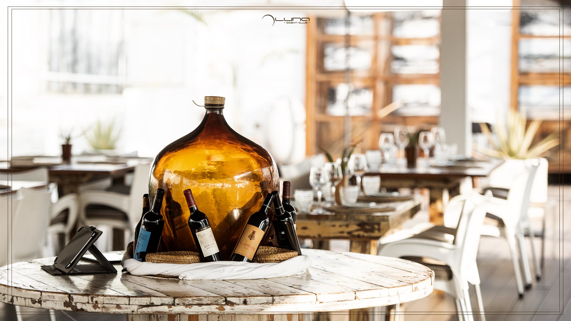 Luna Ocean Club – LNL – Where to Dine, Drink & Stay in Angola