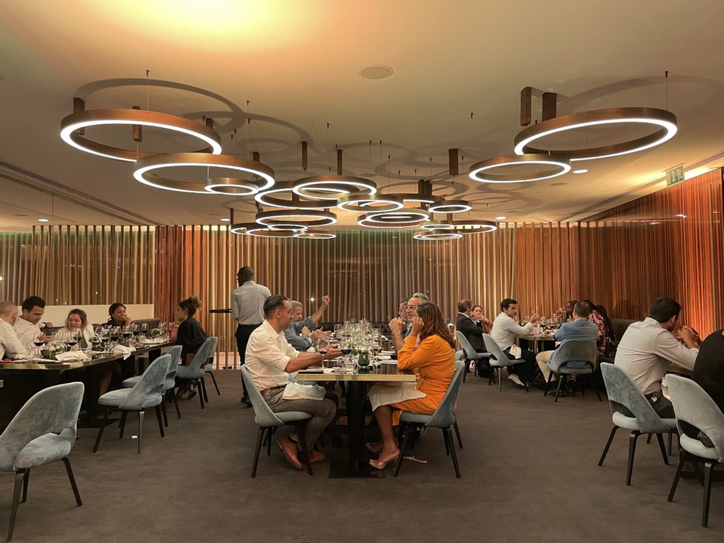 Os 14 melhores bares de Luanda neste momento – LNL – Where to Dine ...