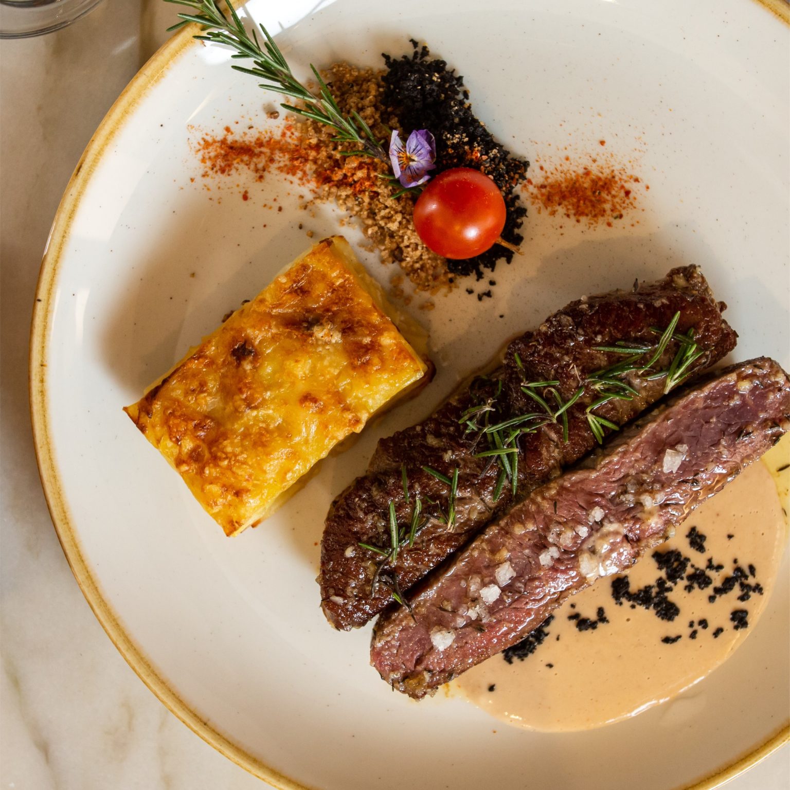 Flor do Duke – LNL – Where to Dine, Drink & Stay in Angola