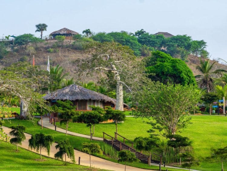 Pululukwa Resort – LNL – Where to Dine, Drink & Stay in Angola