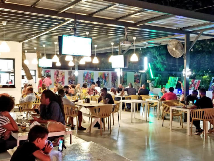 Os 14 melhores bares de Luanda neste momento – LNL – Where to Dine ...