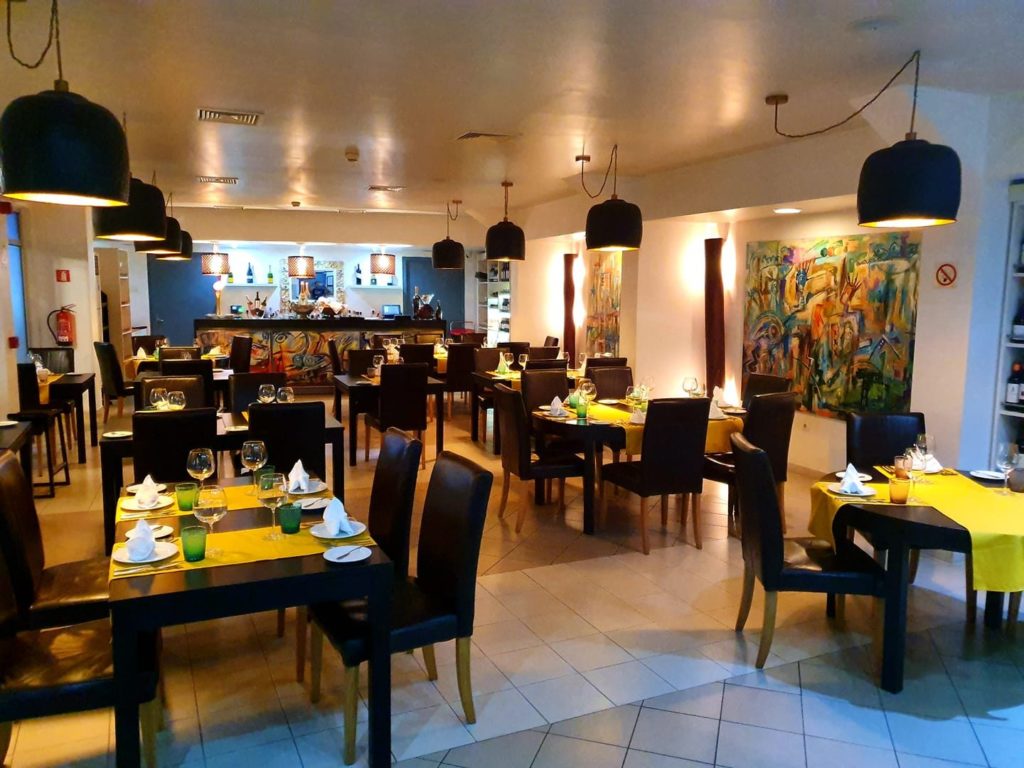 Os 14 melhores bares de Luanda neste momento – LNL – Where to Dine ...